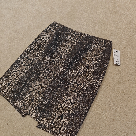 Elie Tahari | Skirts | Elie Tahari Snake Print Midi Skirt Black And ...